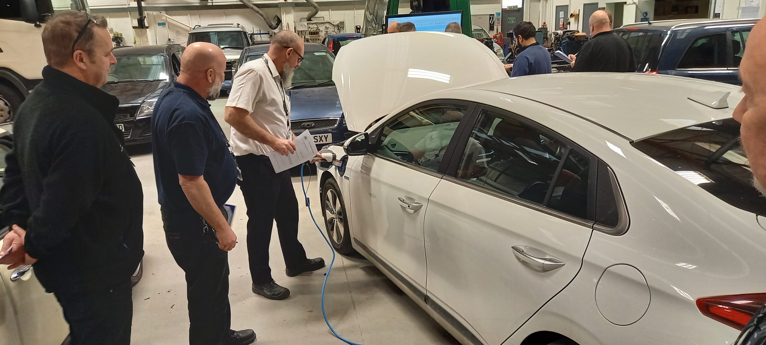 EV Training – IMI Level 2.2 qualification – Ak Automotive Training